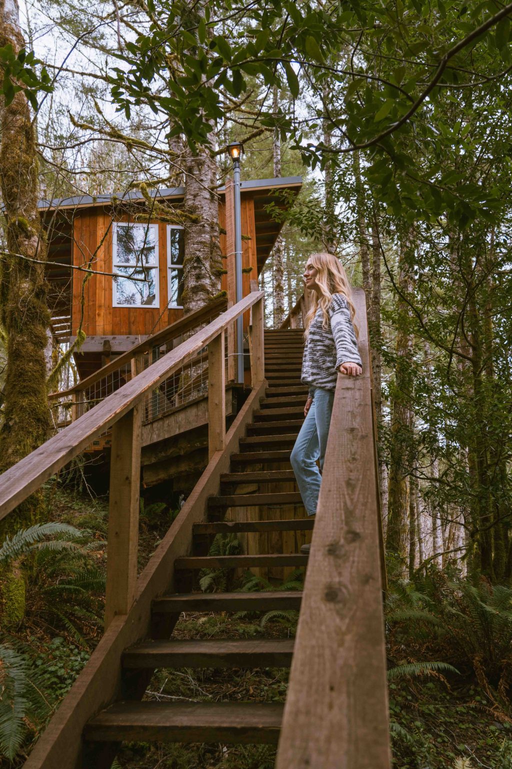Oregon Treehouse Airbnb | Off-Grid Luxury with Tubs & Sauna - Miss Rover