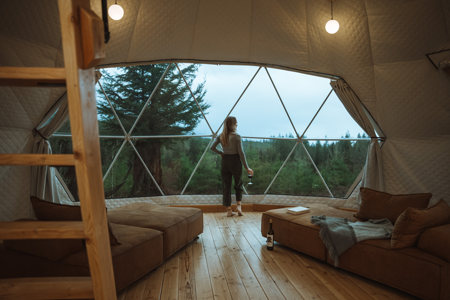 Geodesic Dome Glamping: Ultimate Guide to a Romantic Getaway in ...